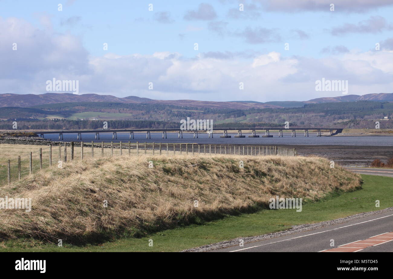 Dornoch bridge hi-res stock photography and images - Alamy