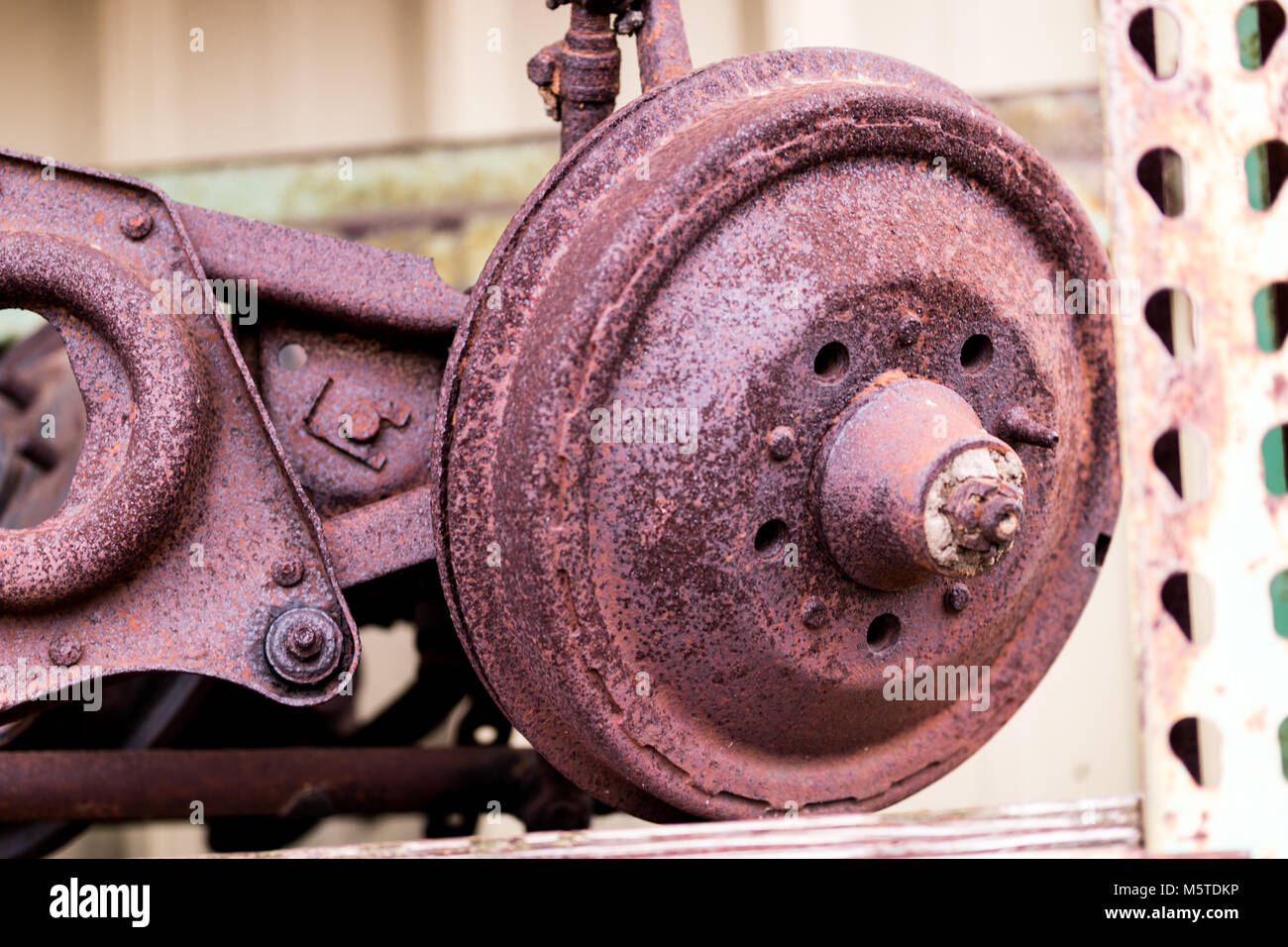 Drum brakes hi-res stock photography and images - Alamy