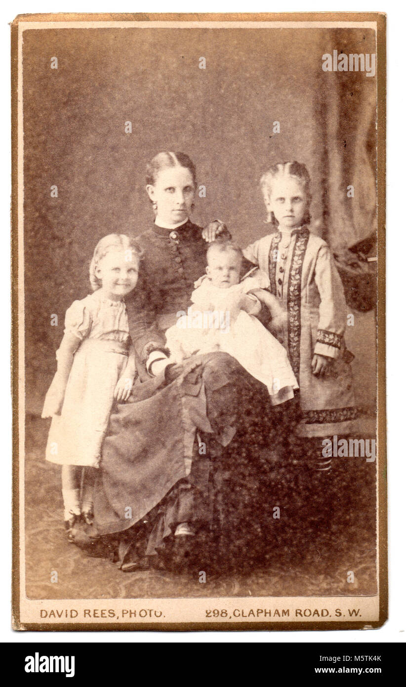 Born 1871 hi-res stock photography and images - Alamy