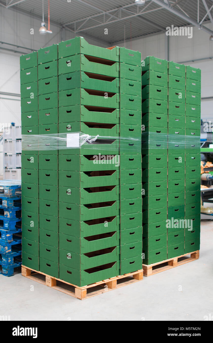 Magazine production and storage of industrial and food products Stock ...