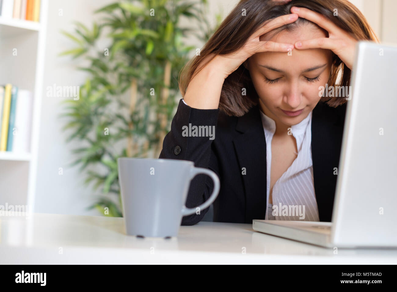 Boss office woman problem hi-res stock photography and images - Alamy