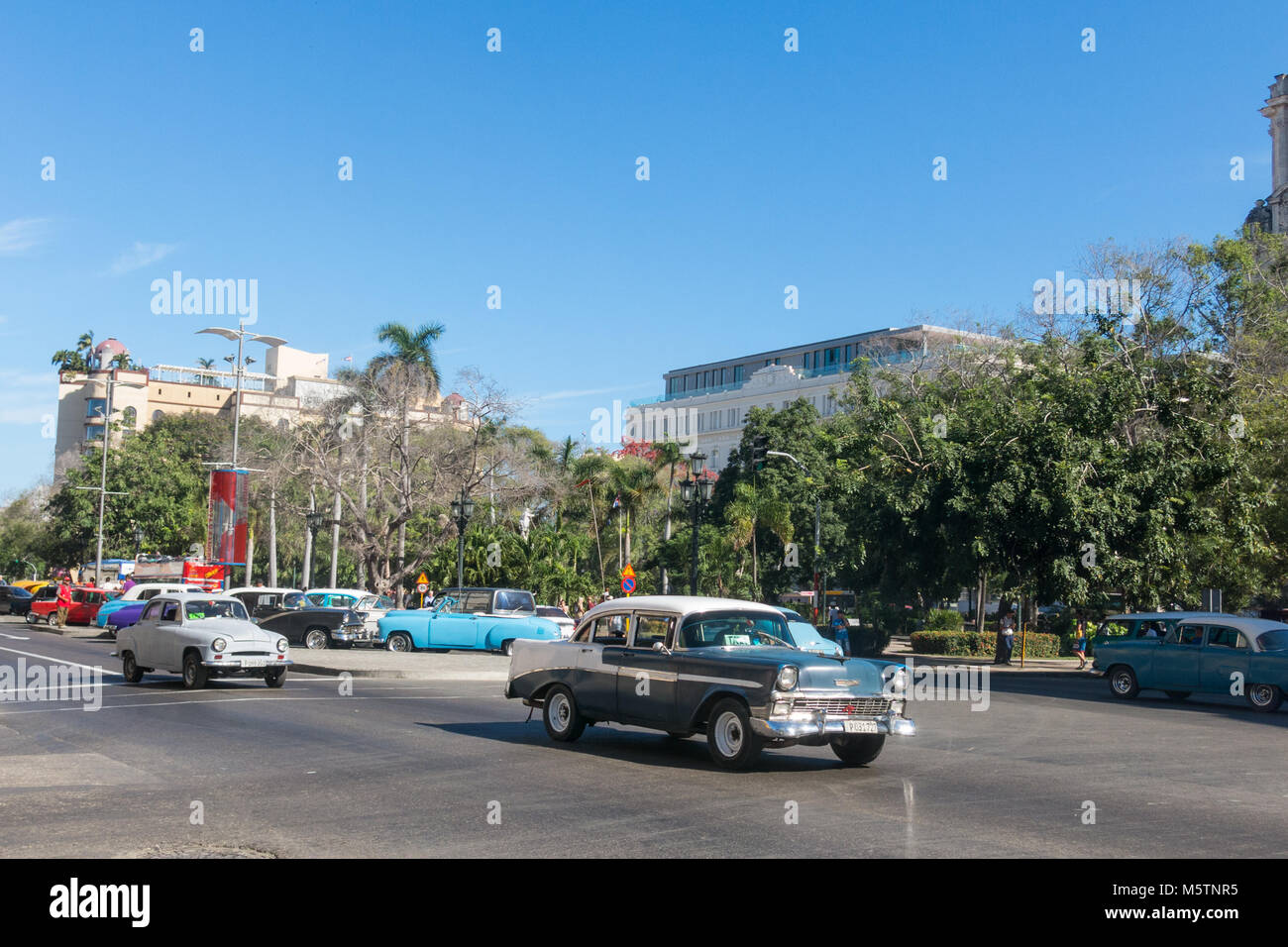 Cuban old and new architecture hi-res stock photography and images - Alamy