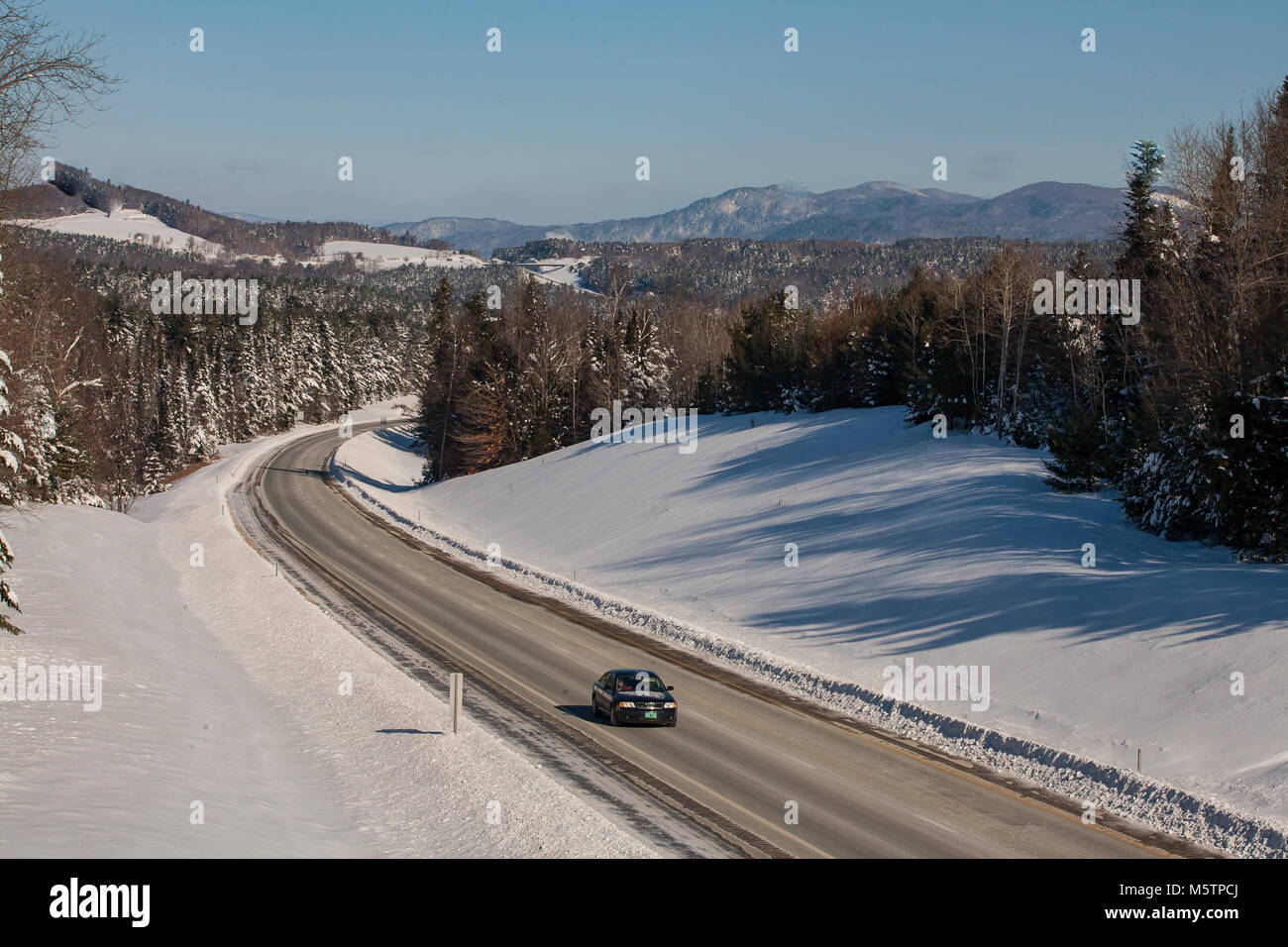 Interstate Highway in New England winter Stock Photo - Alamy