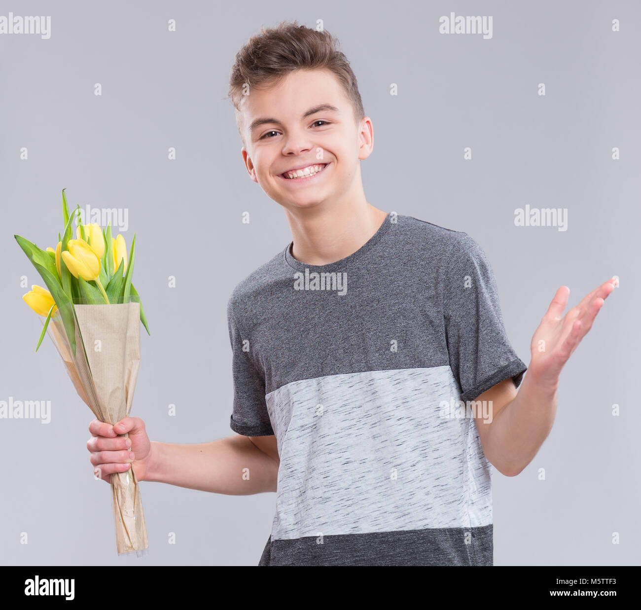 Teen boy hi-res stock photography and images - Alamy
