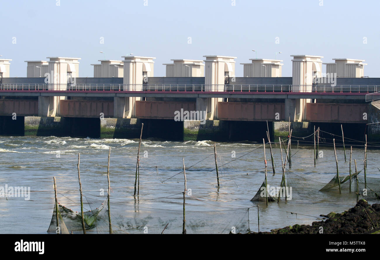 Stevin locks hi-res stock photography and images - Alamy