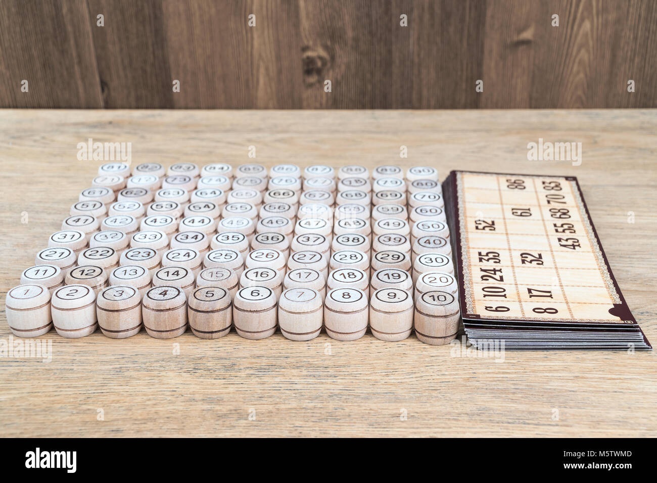 Order number on table hi-res stock photography and images - Alamy