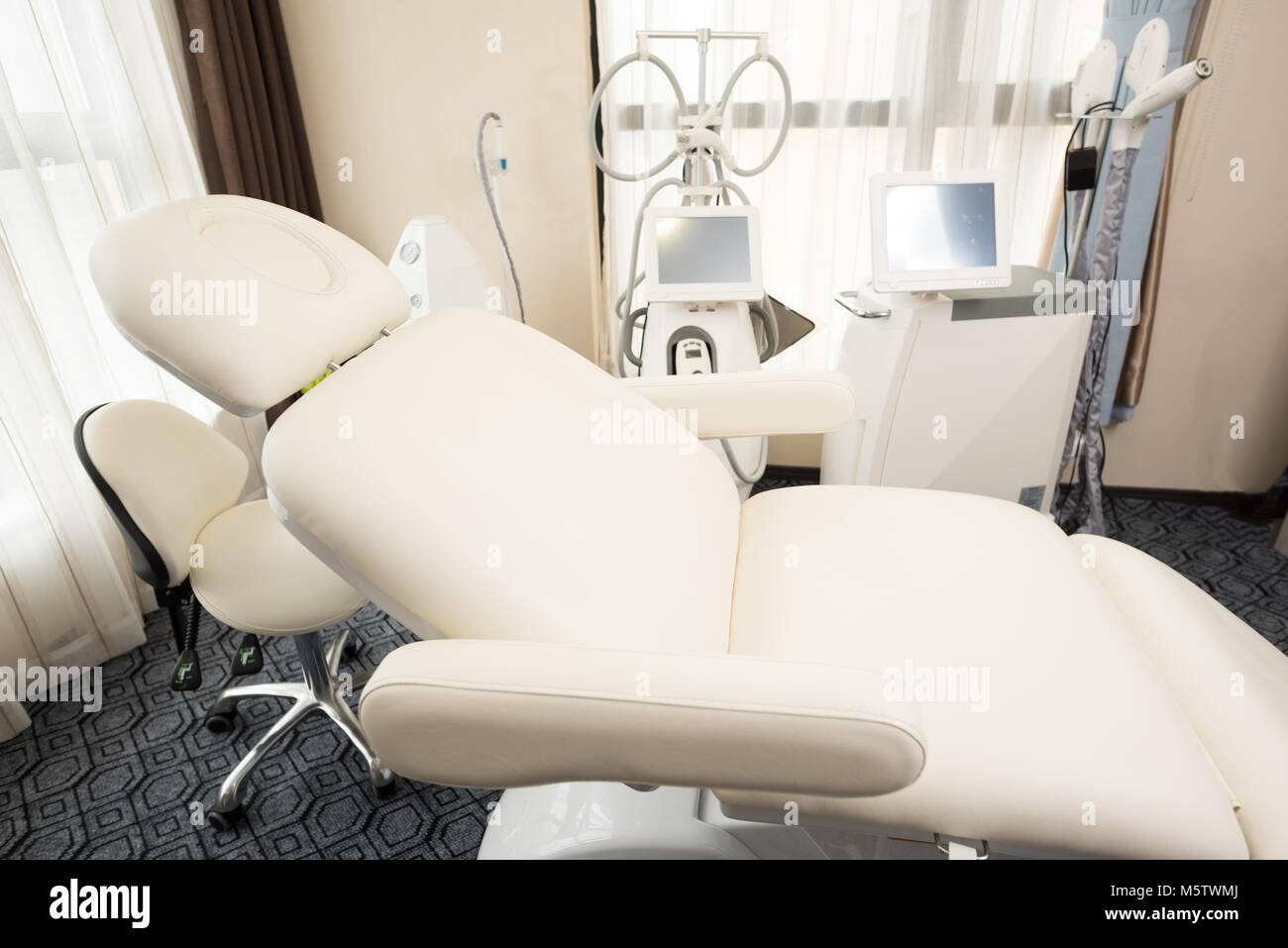 Operating beds hi-res stock photography and images - Alamy