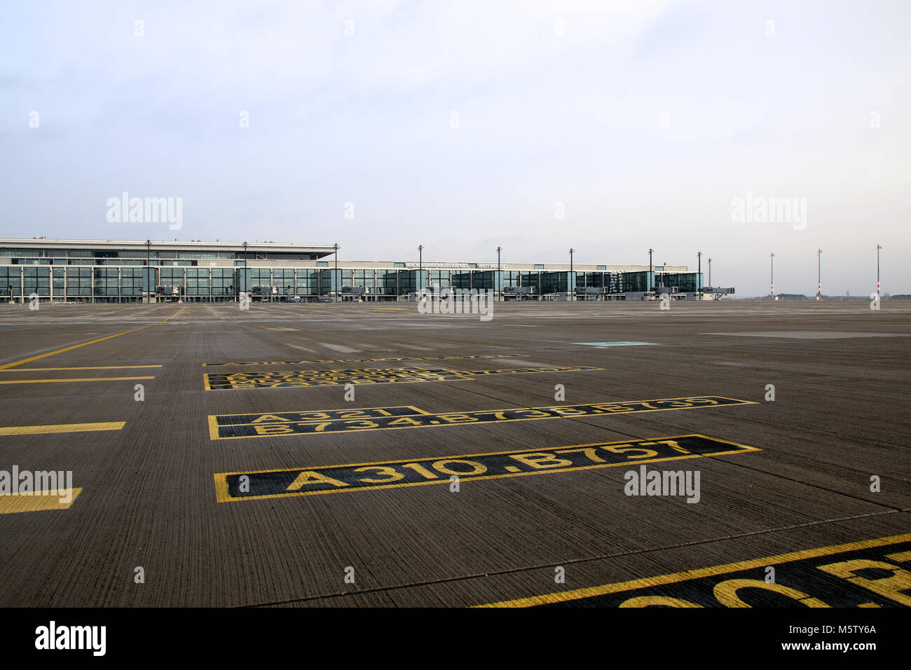 Berlin building hi-res stock photography and images - Alamy