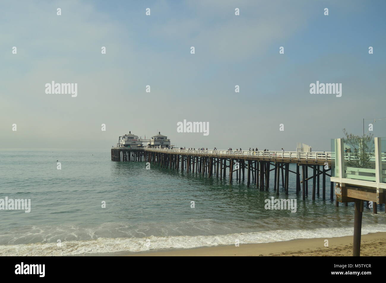 Malibu pier sunrise hi-res stock photography and images - Alamy