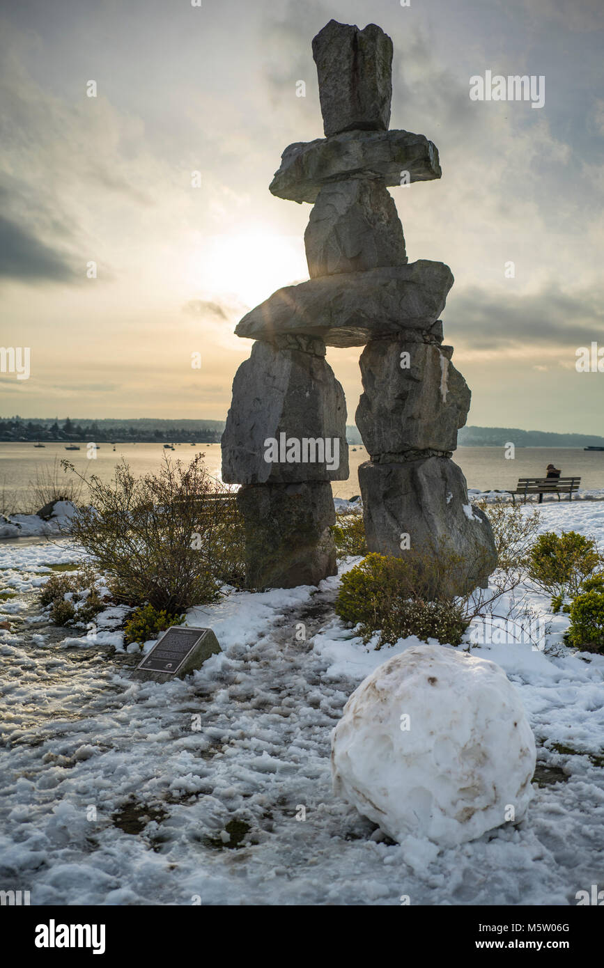 Inuit stone man inukshuk stone hi-res stock photography and images - Alamy