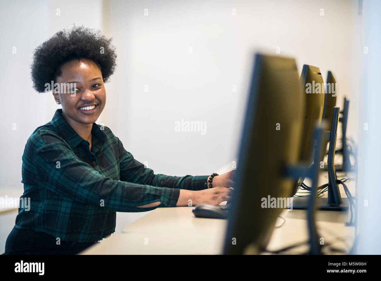 Black student computer classroom hi-res stock photography and images ...