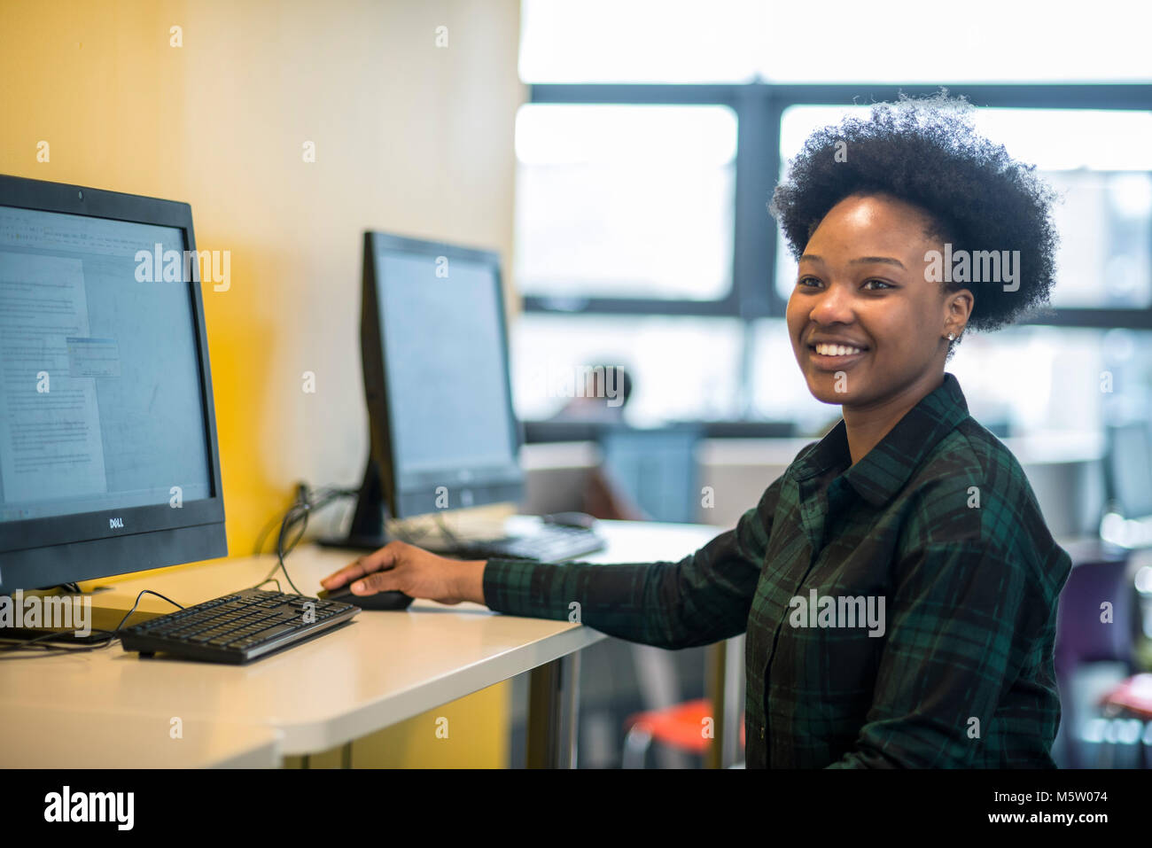 Black student computer classroom hi-res stock photography and images ...