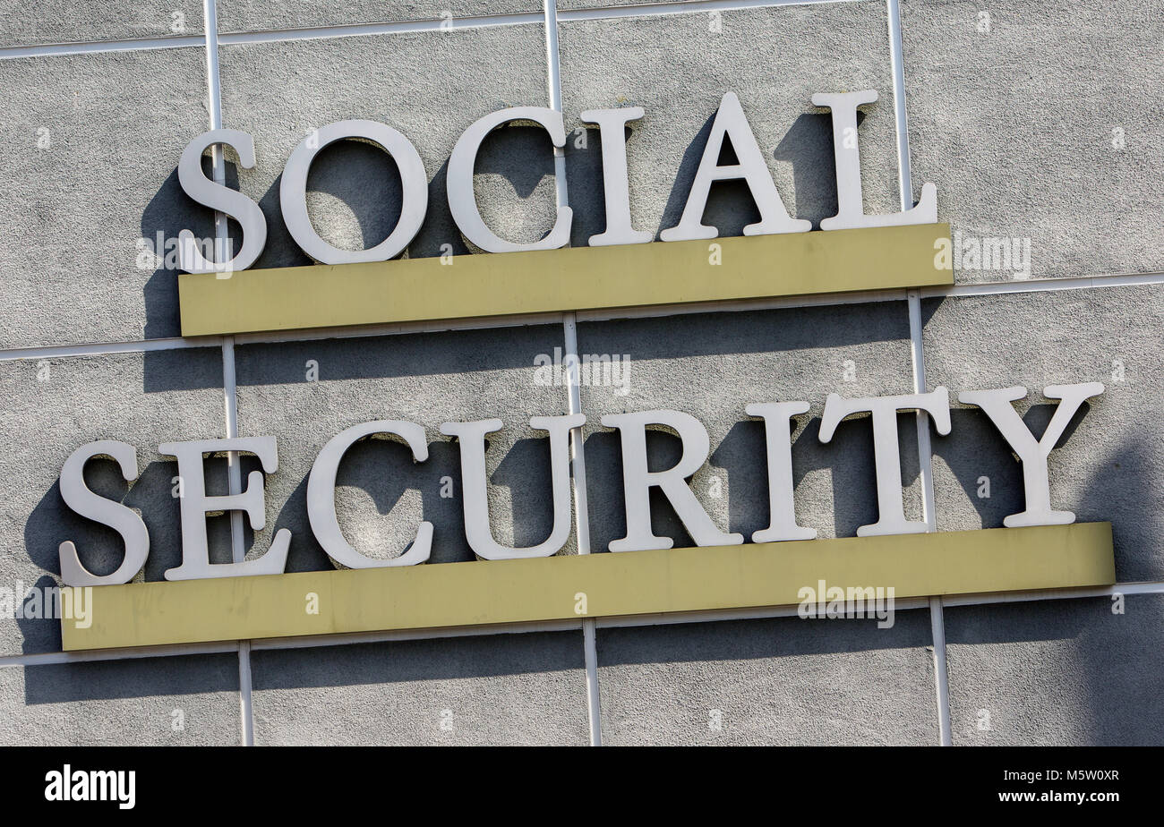 Social Security Sign USA Stock Photo - Alamy