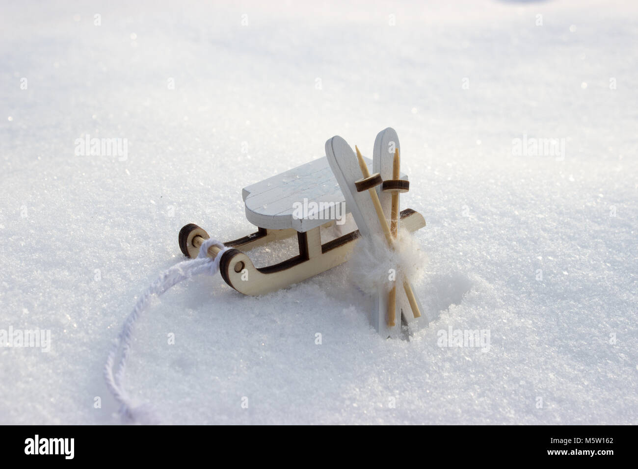 Real snow hi-res stock photography and images - Alamy