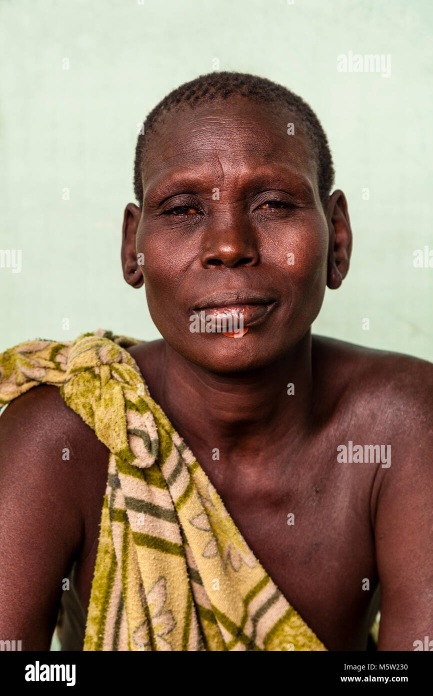 Bodi tribe hi-res stock photography and images - Alamy