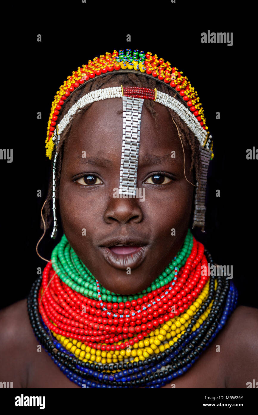 Ethiopia lower omo tribe hi-res stock photography and images - Alamy