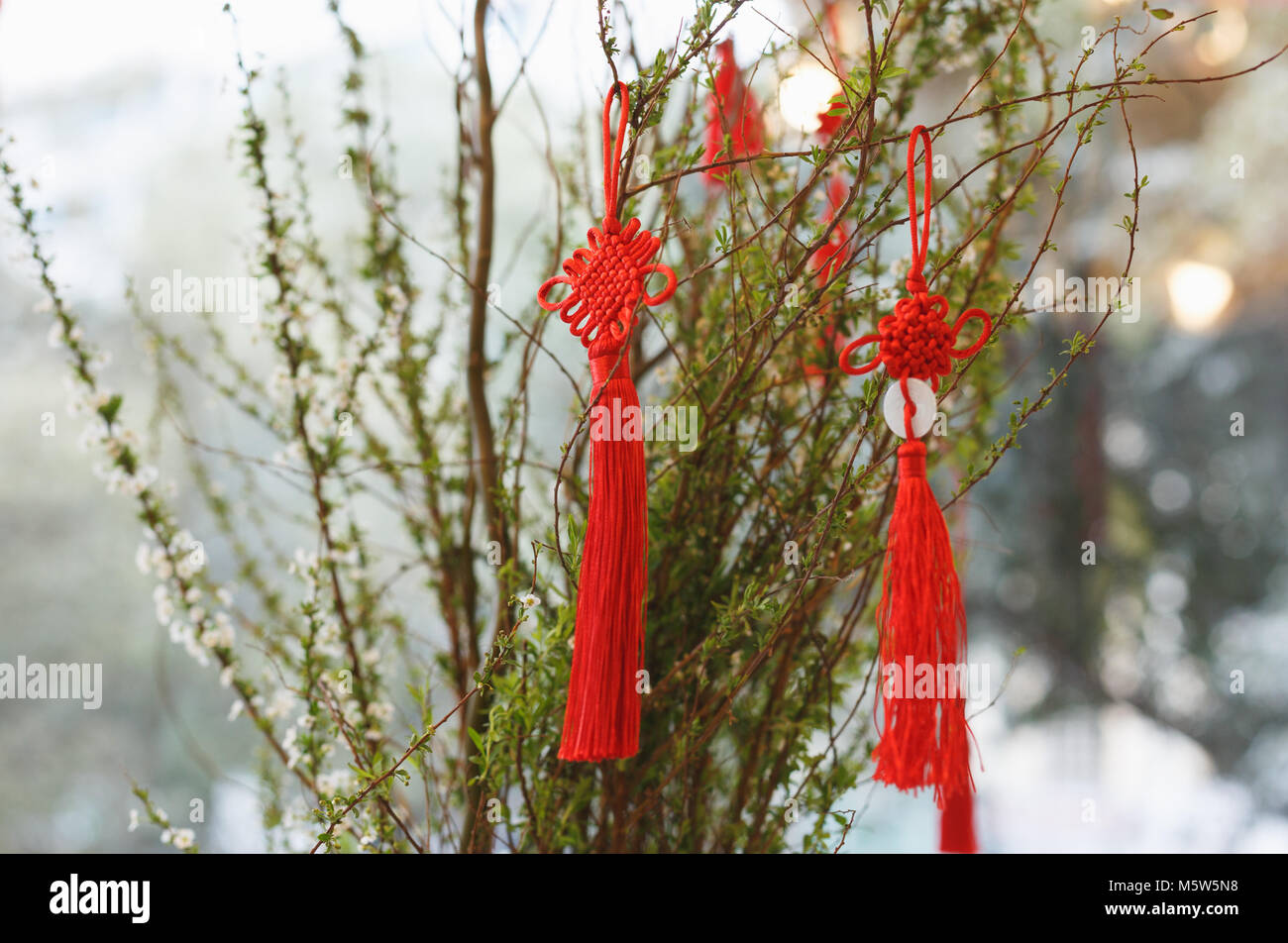 Chinese style flower arrangement Stock Photo - Alamy