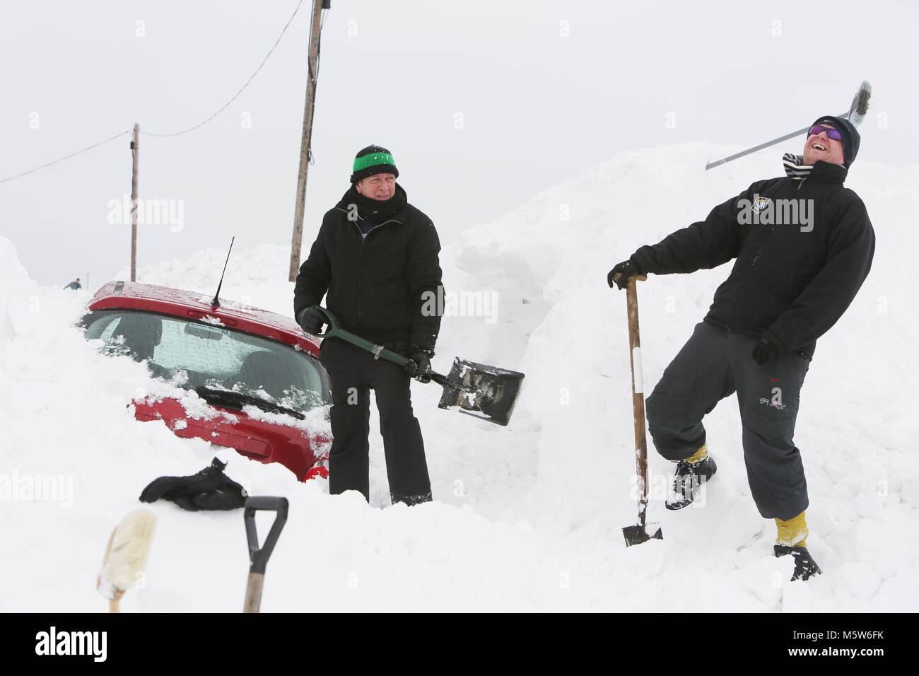 5 feet deep hi-res stock photography and images - Alamy