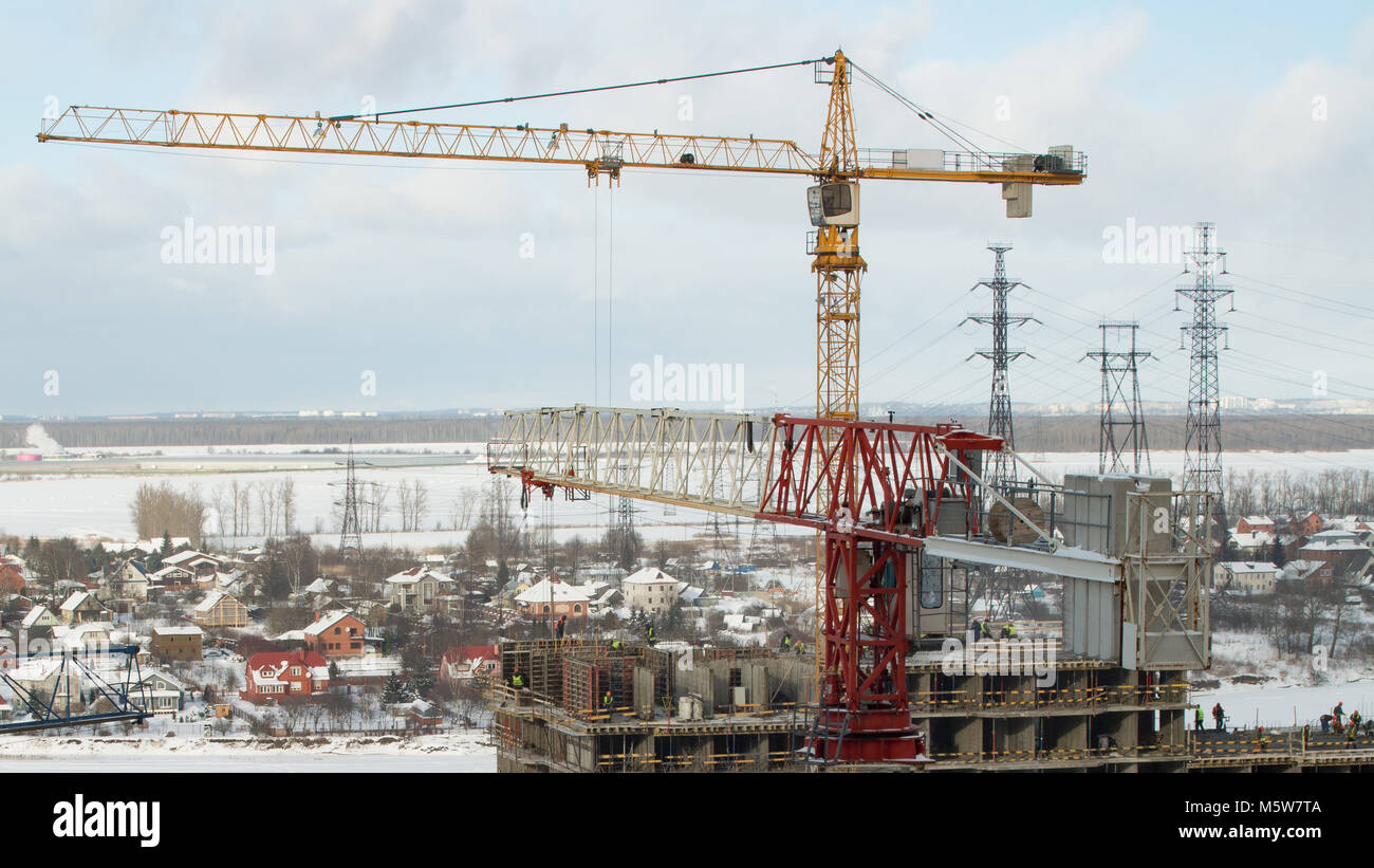 High tower cranes hi-res stock photography and images - Alamy