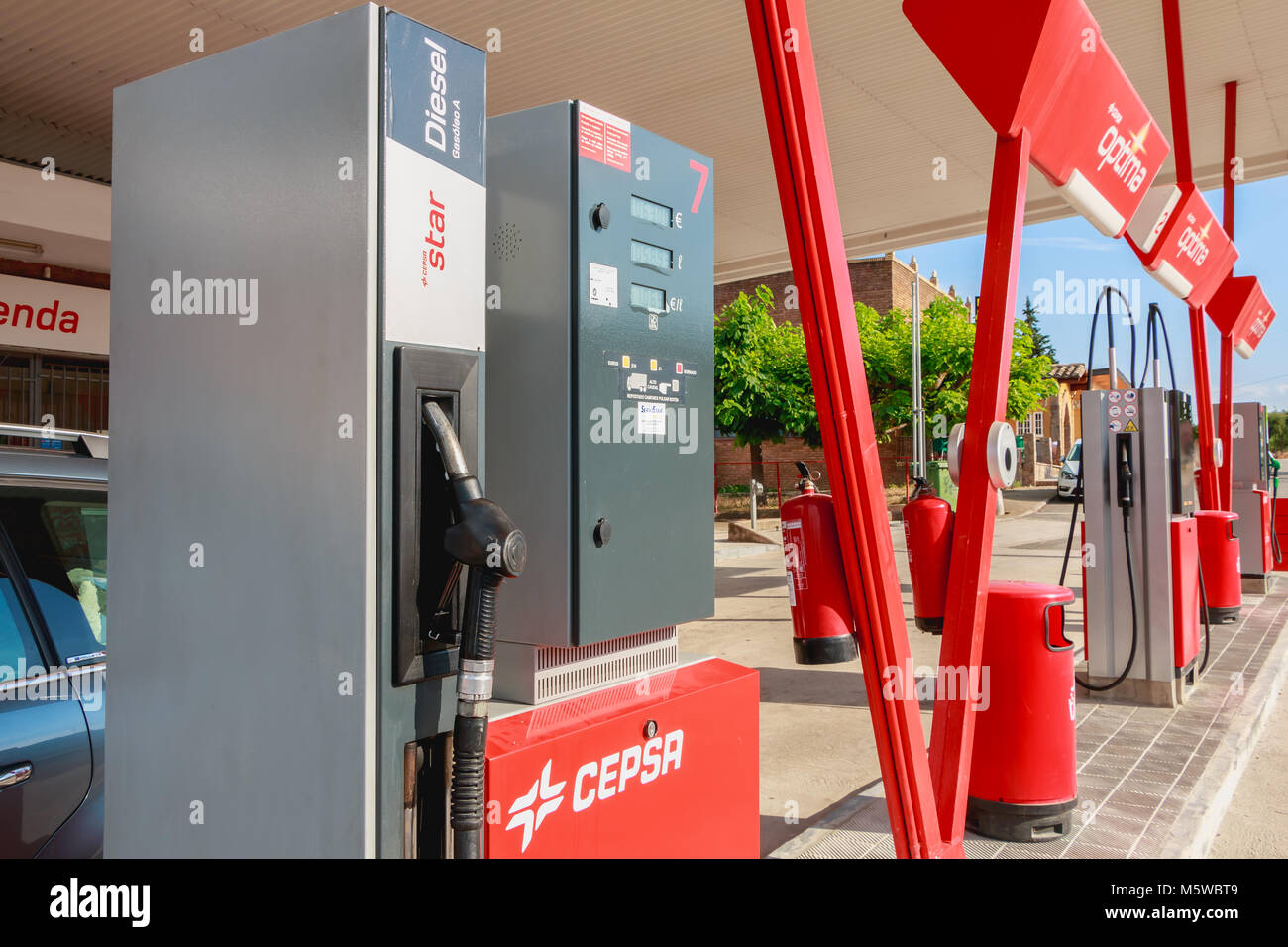 Cepsa petrol station hi-res stock photography and images - Alamy