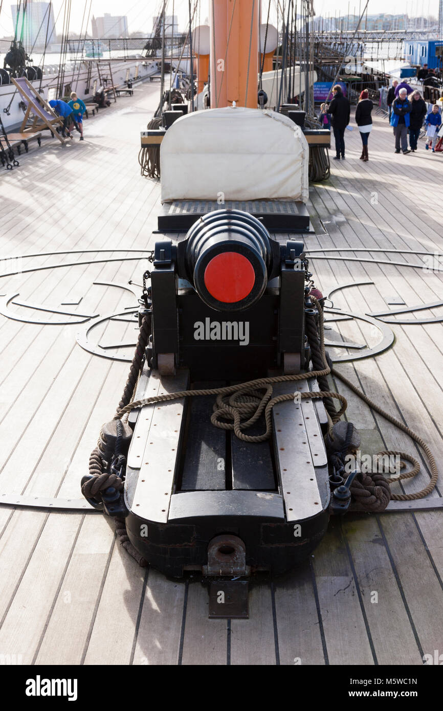 Armstrong 110 Pounder Rifled Breech loading Gun on upper deck HMS ...