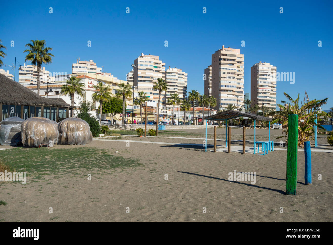 Playa el bajondillo torremolinos hi-res stock photography and images ...