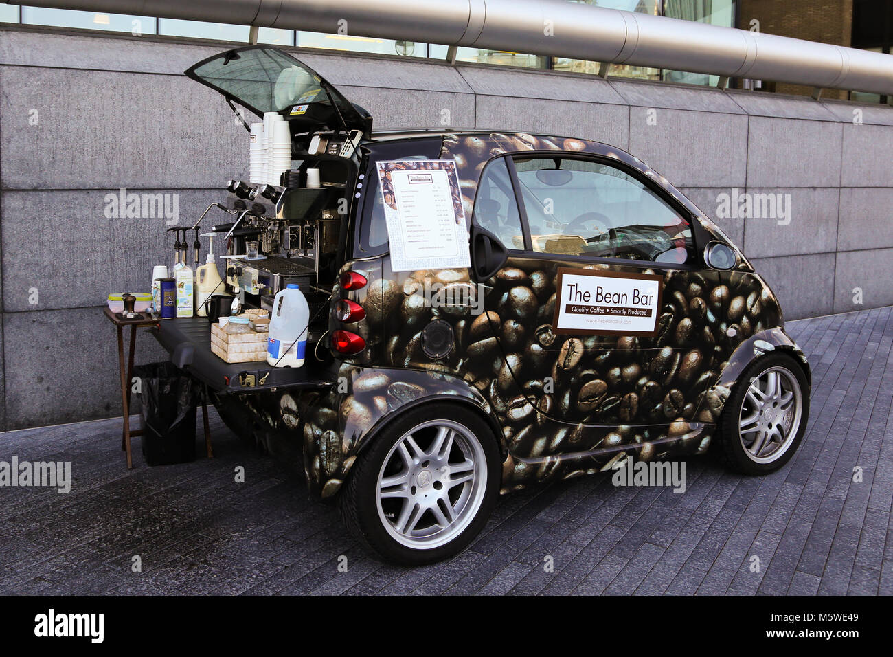 Chocolate smart car hi-res stock photography and images - Alamy