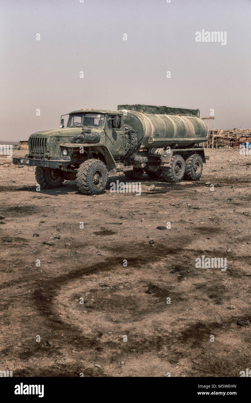 Vintage sand military car hi-res stock photography and images - Alamy