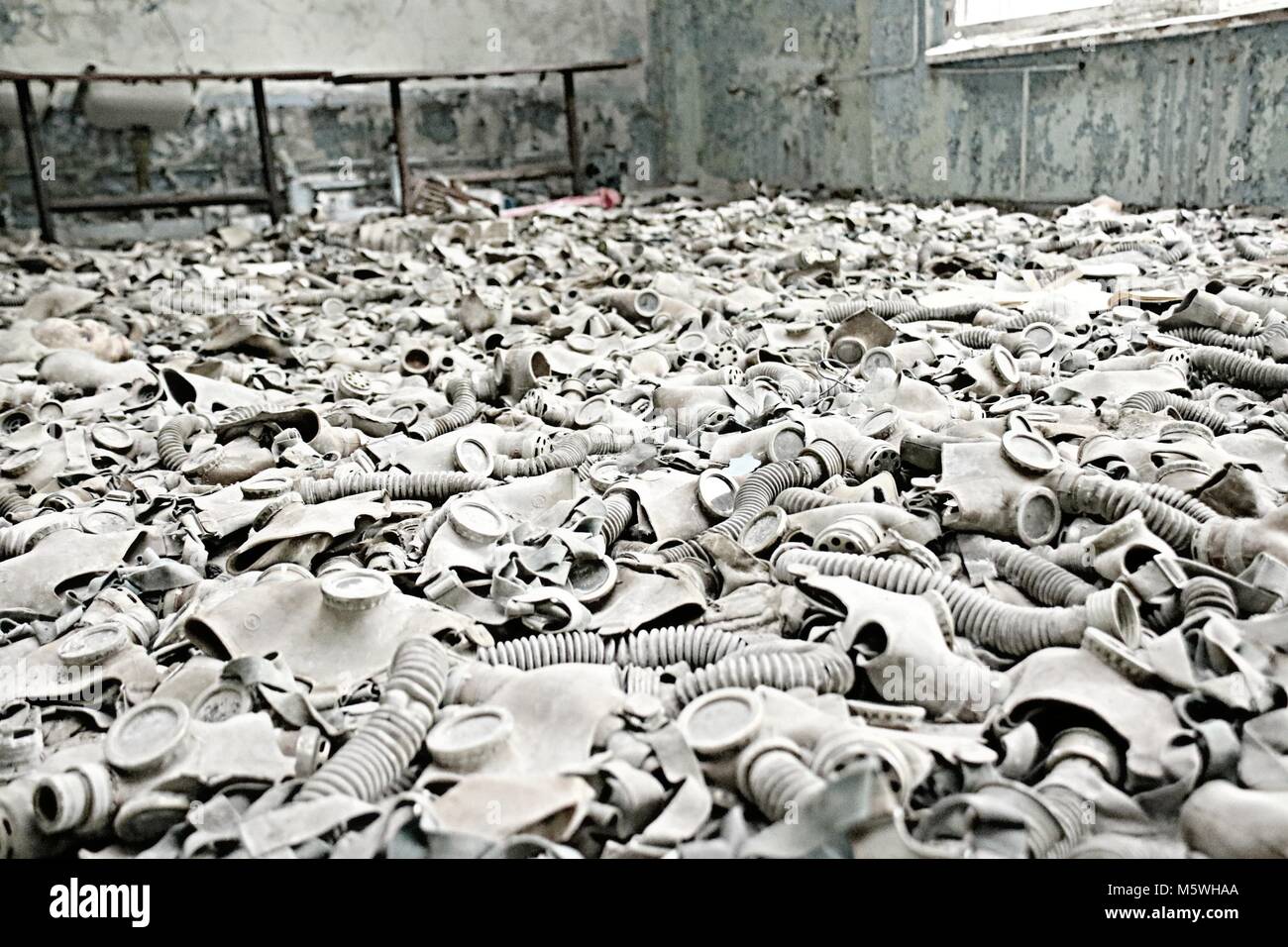 Ukraine gas mask hi-res stock photography and images - Alamy