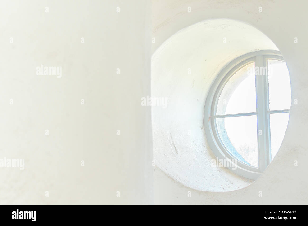 Round windows hi-res stock photography and images - Alamy
