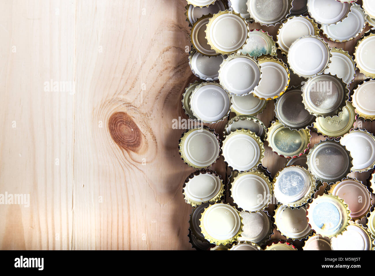 Beer caps wood hi-res stock photography and images - Alamy