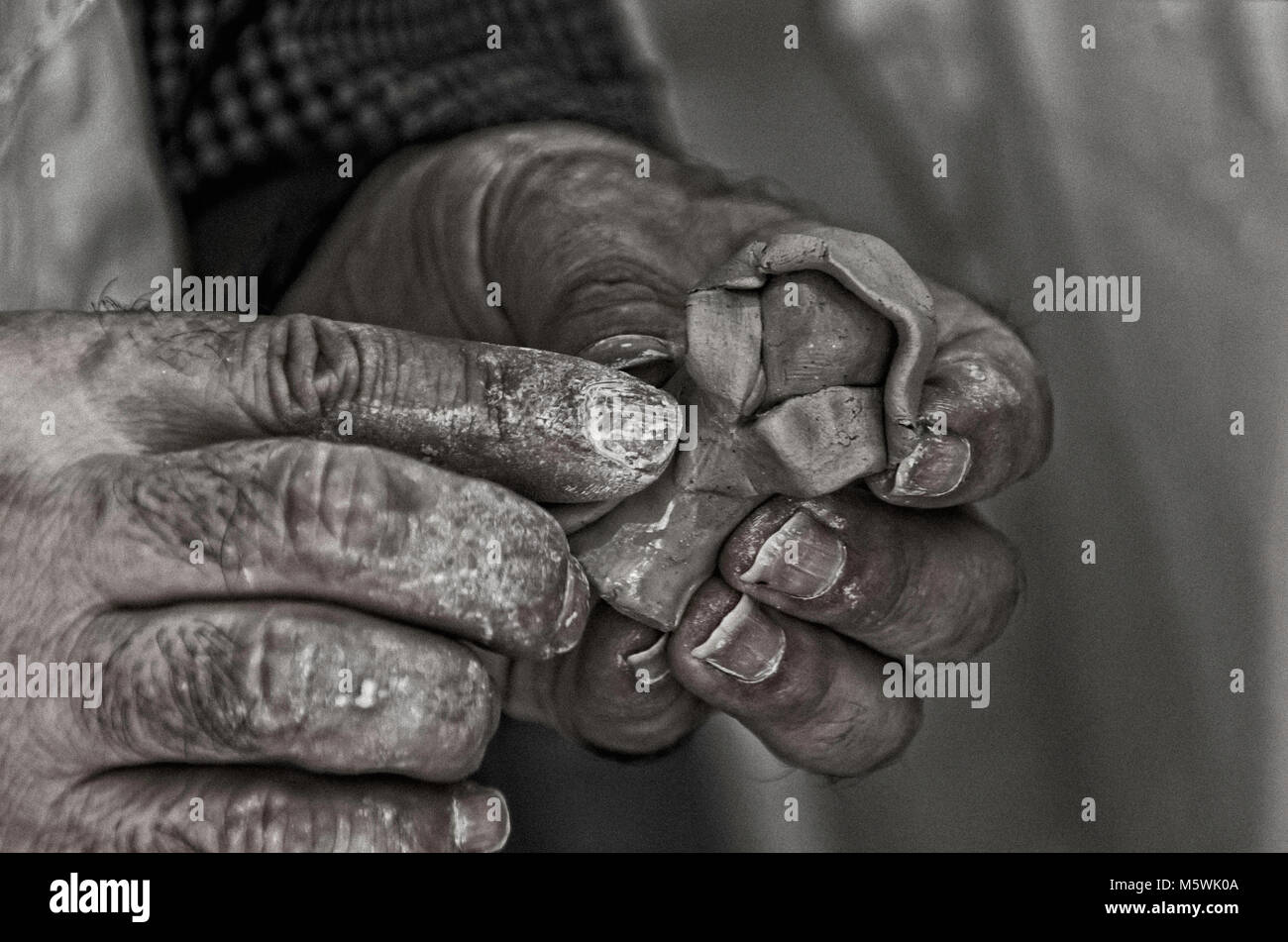 People working hard hi-res stock photography and images - Alamy