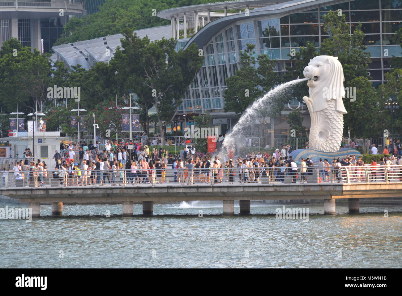 Merlion Statue Singapore Stock Photo - Alamy