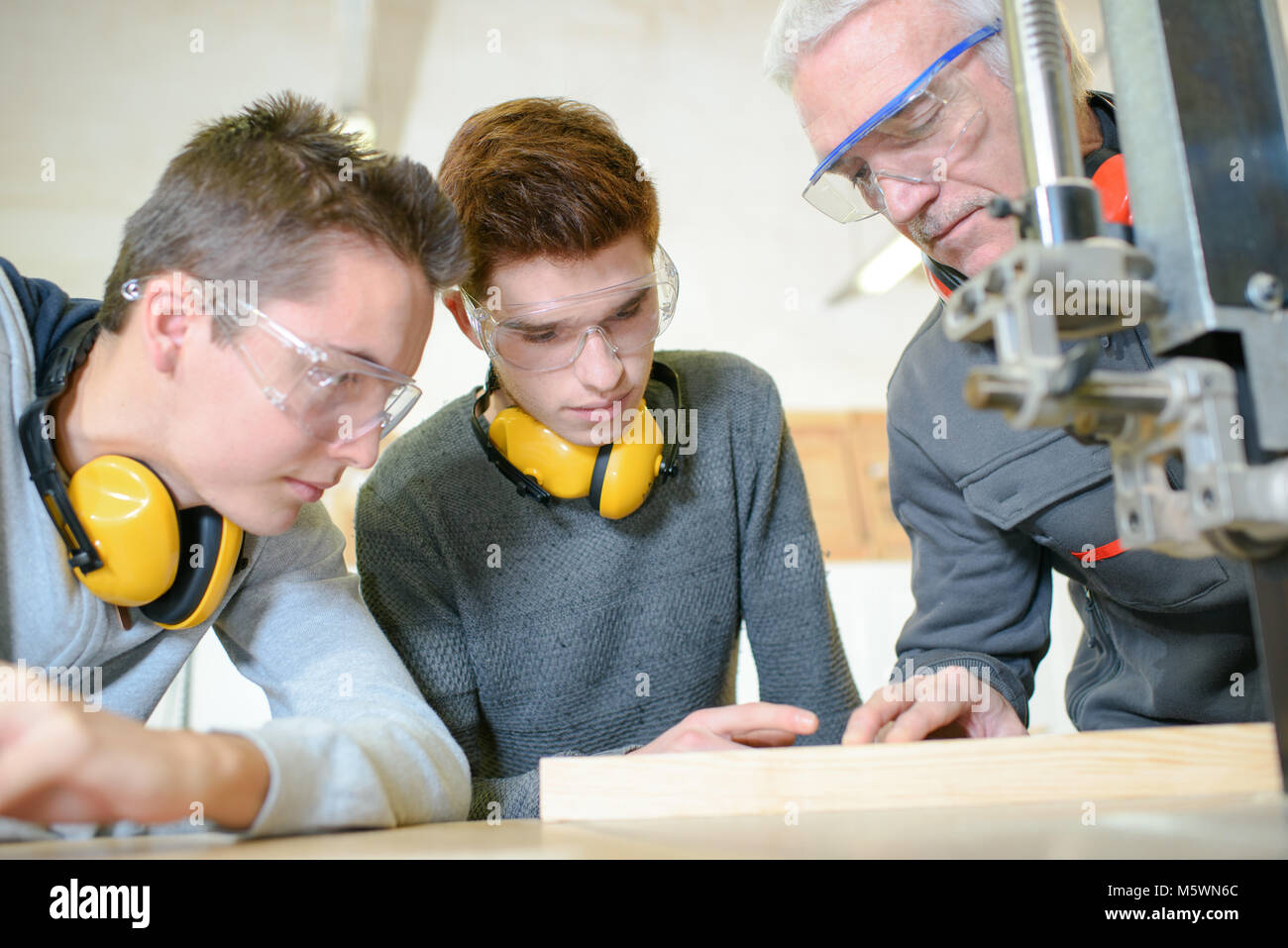 Woodworkers bench hi-res stock photography and images - Alamy
