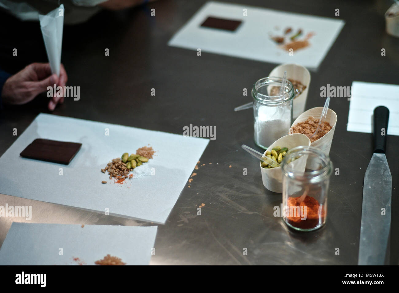 Cooking class on how to make your own chocolate Stock Photo - Alamy