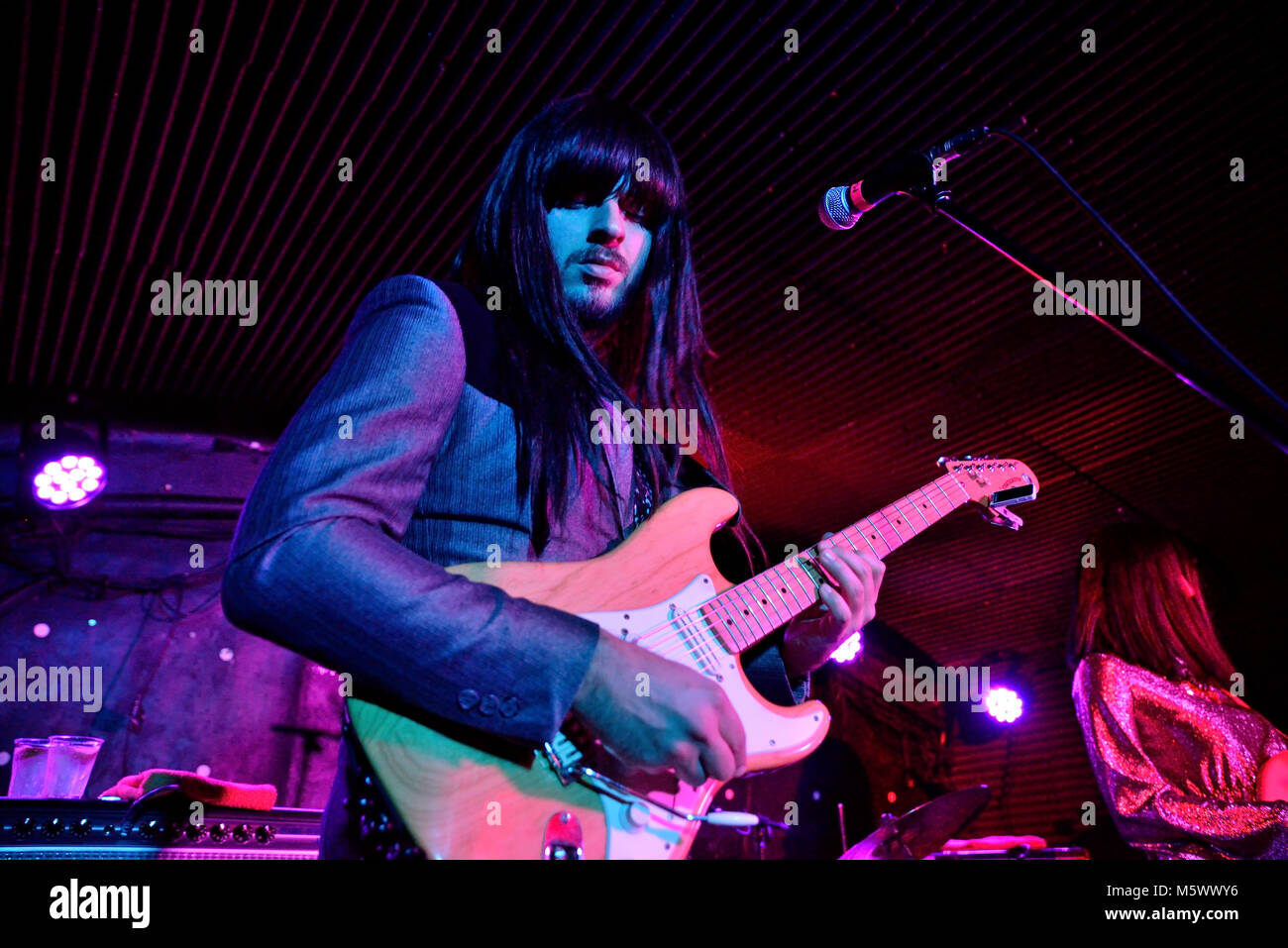 Khruangbin band hi-res stock photography and images - Alamy