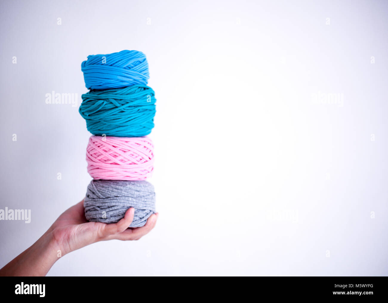 Colorfull yarn hi-res stock photography and images - Alamy