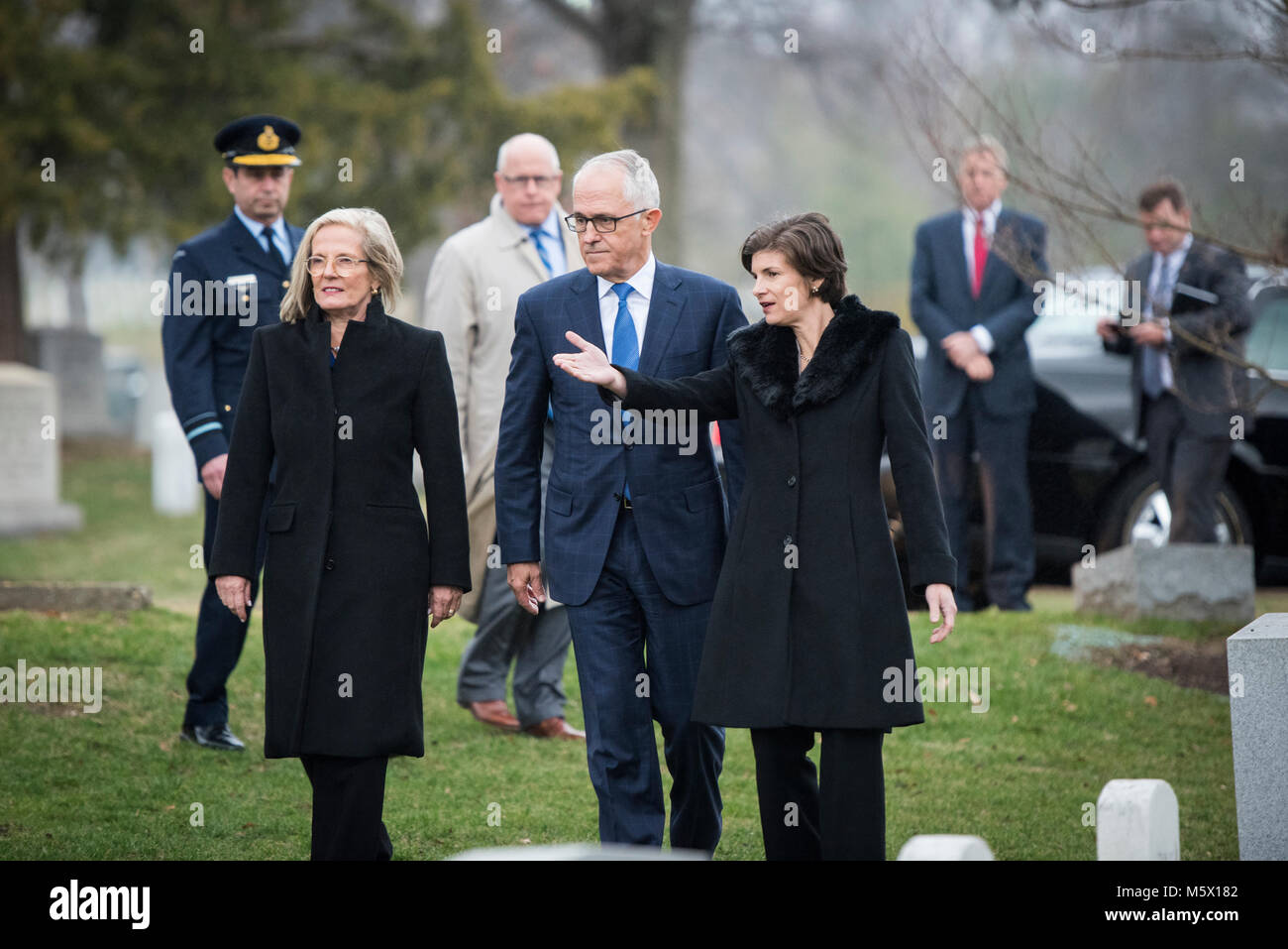 Australian Prime Minister Malcolm Turnbull (center) and his wife, Lucy ...
