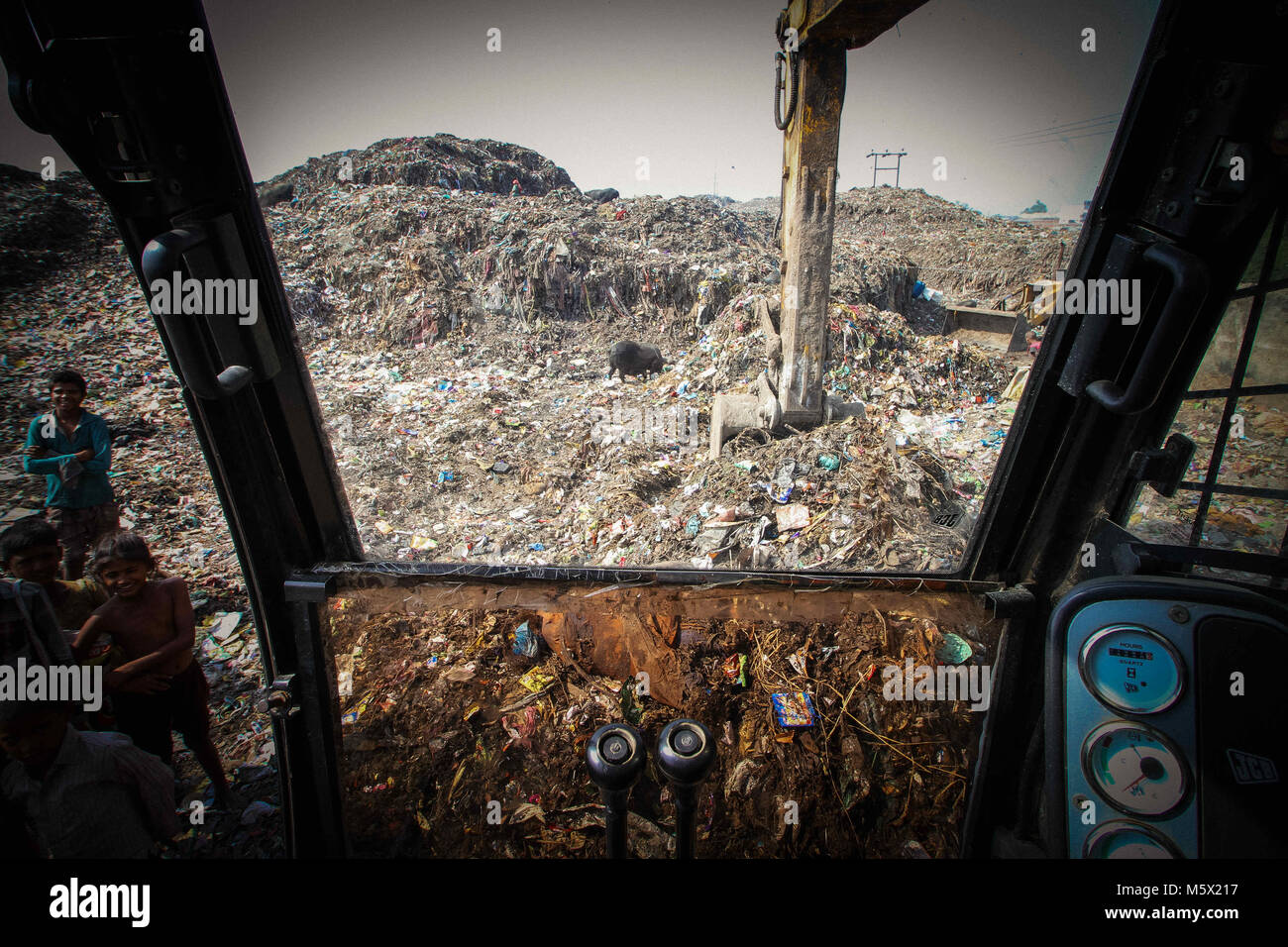 New Delhi, Delhi, India. 1st Oct, 2014. General view the slums and ...