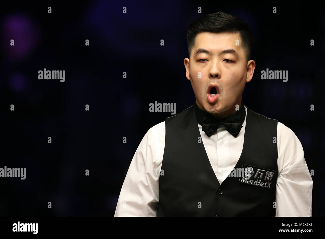 Tian pengfei snooker hi-res stock photography and images - Alamy