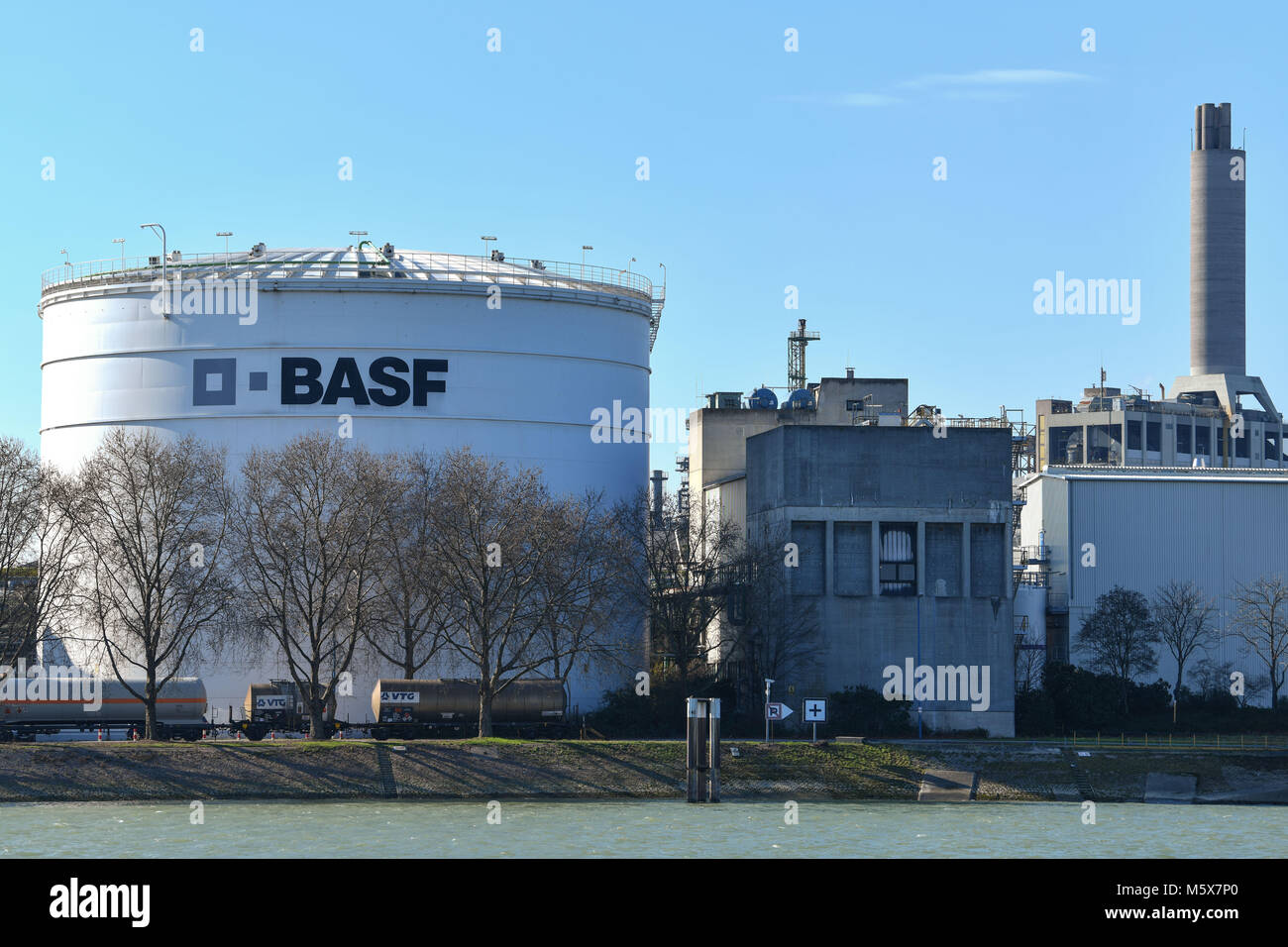 Basf Building High Resolution Stock Photography and Images - Alamy