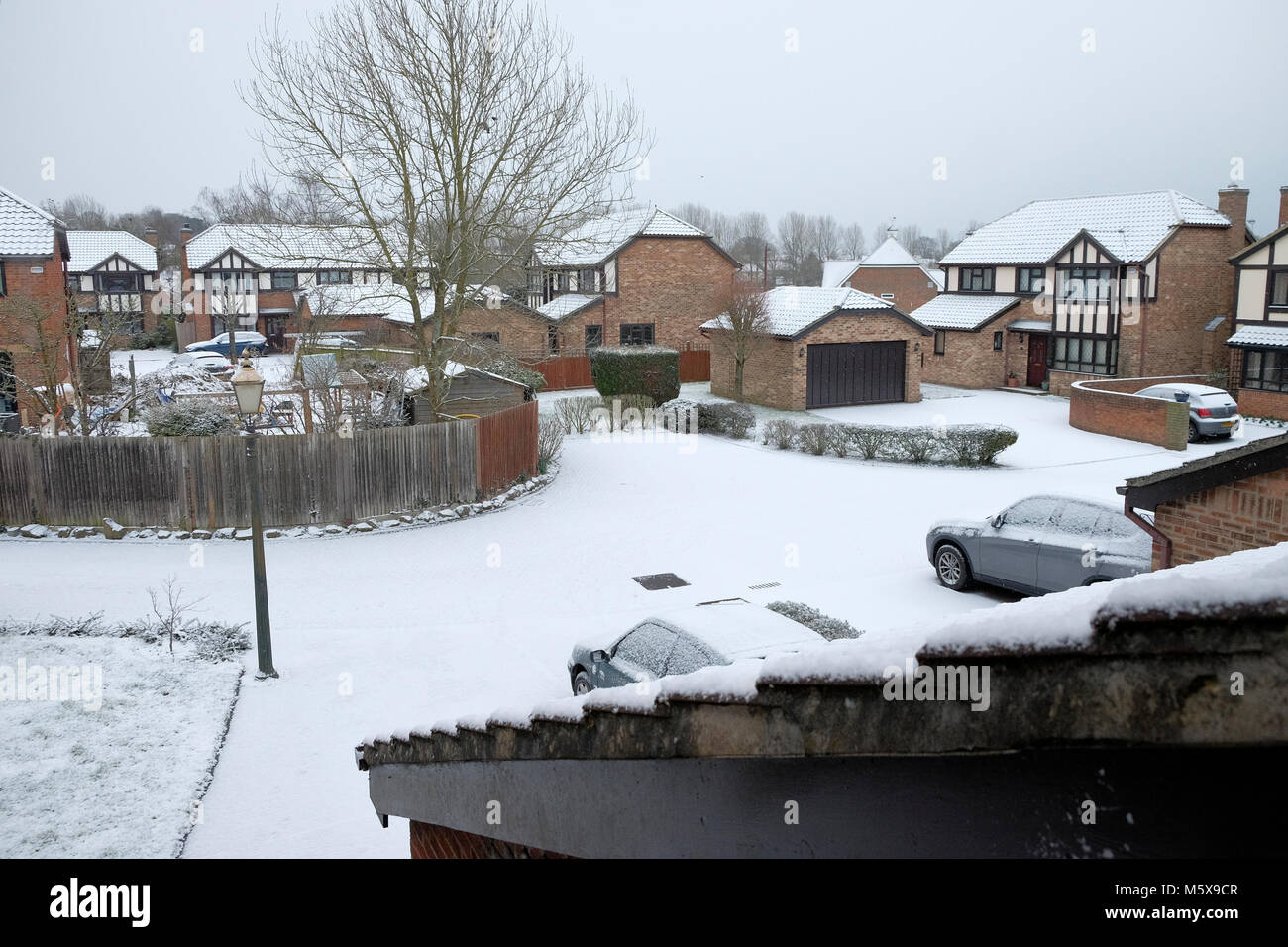 Ashford, Kent, UK. 27th Feb, 2018. UK Weather: Beast from the East. A ...