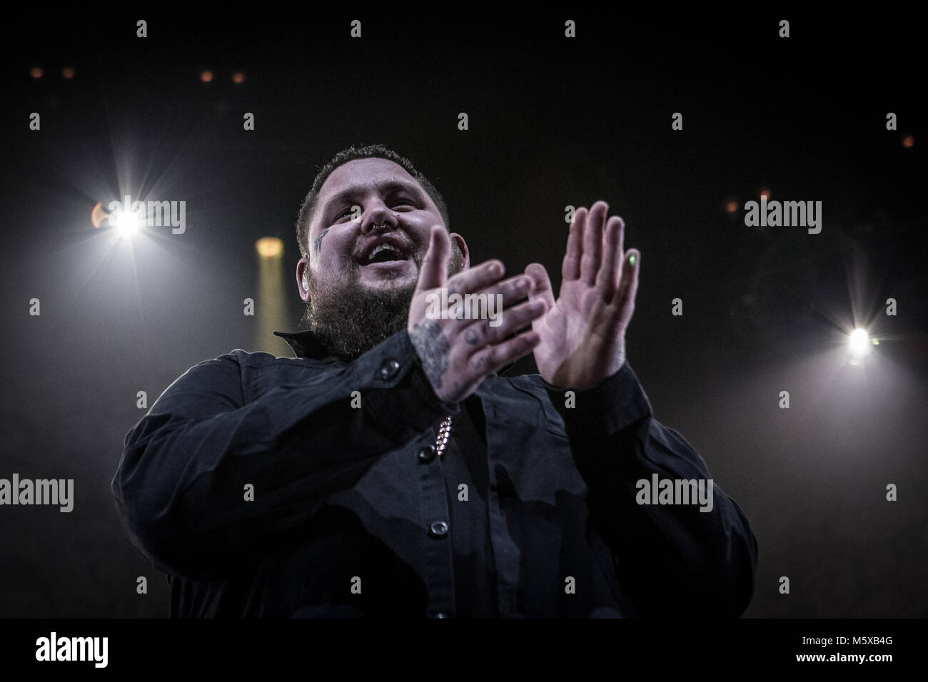 Ragnbone man english singer songwriter hi-res stock photography and ...