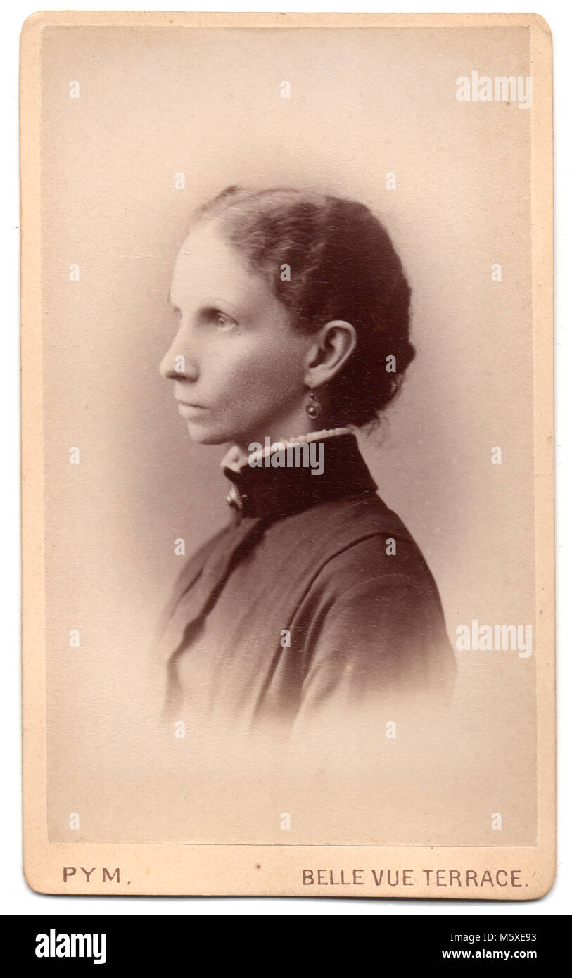 Studio portrait of Sarah Jupp, née Stringer, born 1843: Victorian ...