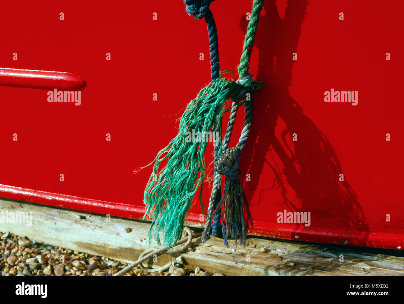 Fishing boat and rope Stock Photo - Alamy