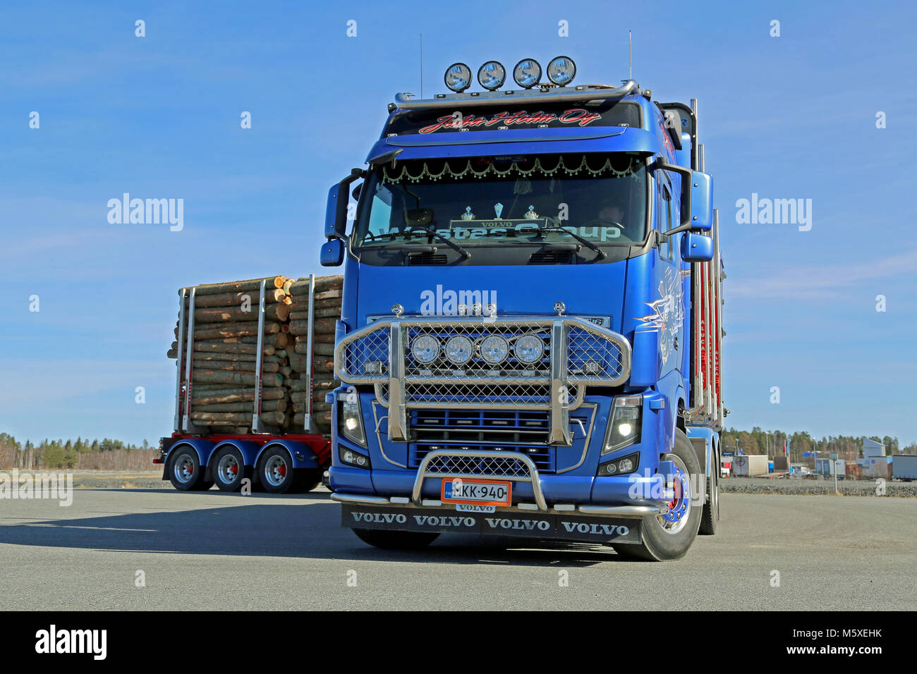 FORSSA, FINLAND - APRIL 11, 2015: Volvo FH16 700 logging combination ...
