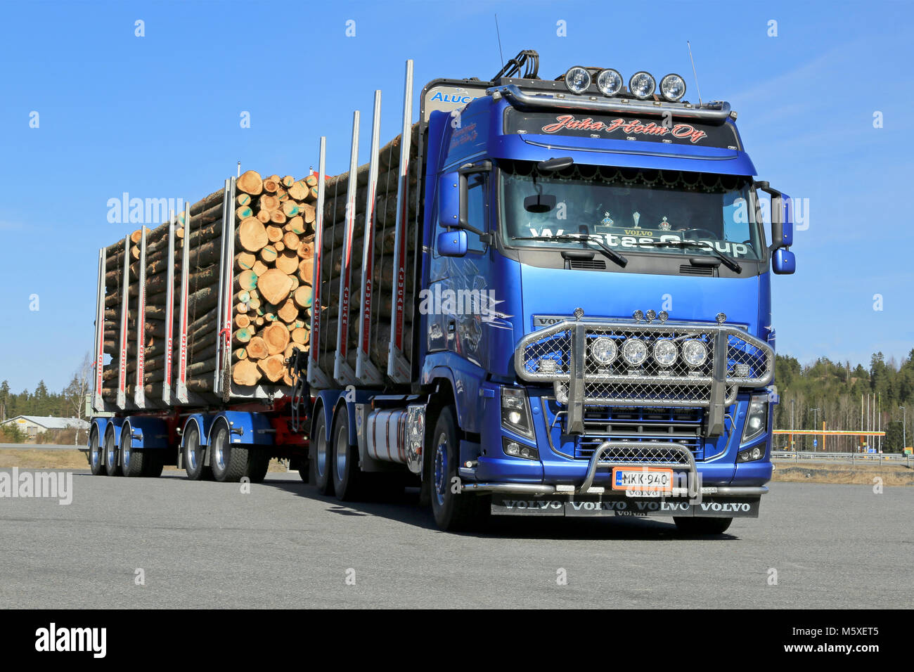 Logs and transport hi-res stock photography and images - Alamy