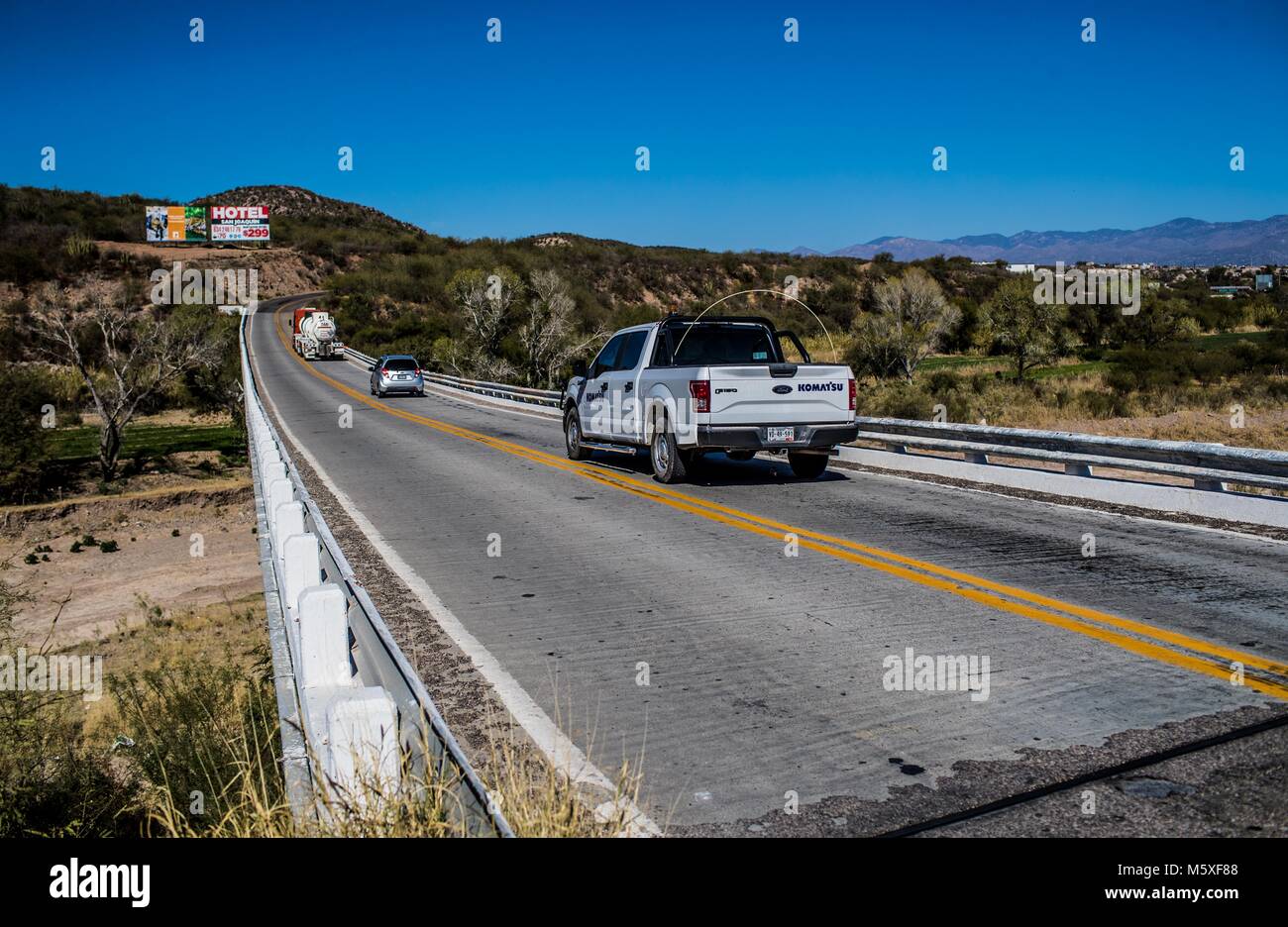 bridge and road that crosses the river. Entry and exit to the Moctezuma ...