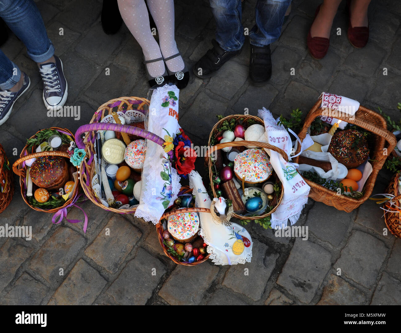 Easter basket, eggs, paskha, holiday, orthodox, easter Stock Photo - Alamy