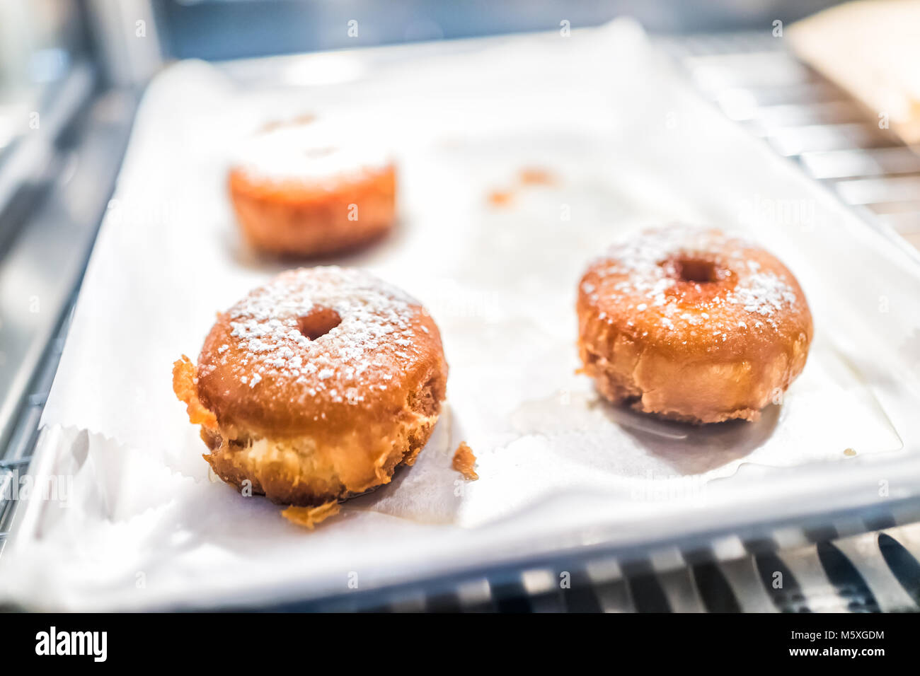 Original donuts hi-res stock photography and images - Alamy